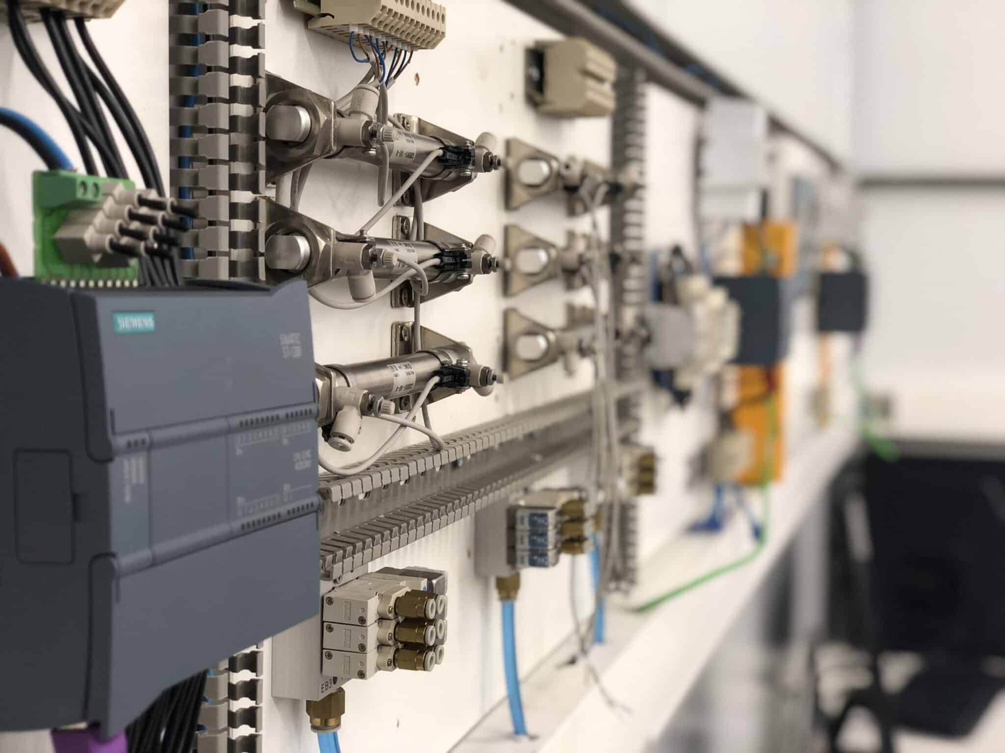 Automatismos Industriales I | Lacor Formación